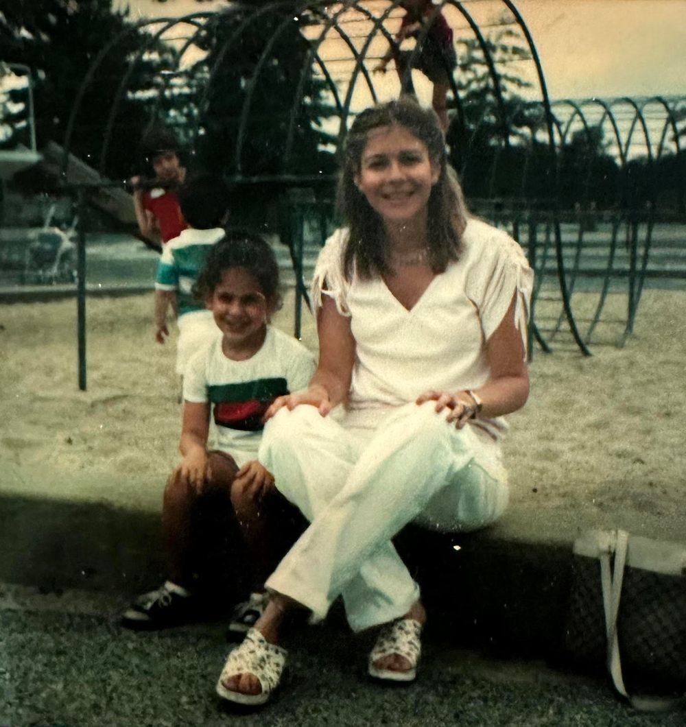 Author Brenda Janowitz Just Lost Her Mother. What One Community of ...